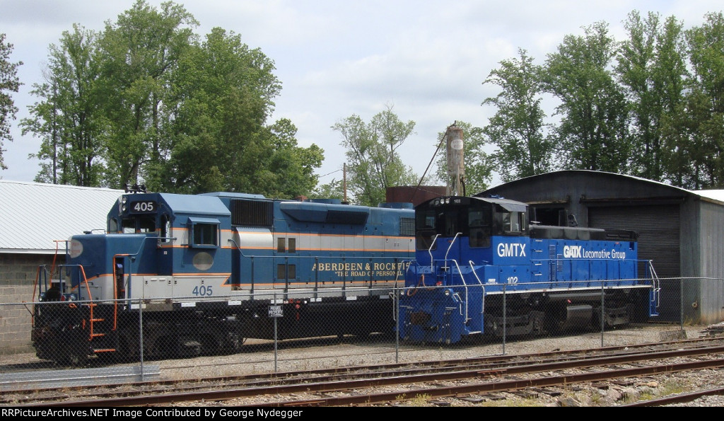 AR 405 GP38 and GMTX 102 at the shop Aberdeen & Rockfish RR Co.